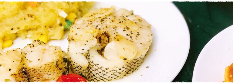 Pavés de colin au thé noir BaiLinGongFu et à la citronnelle. – TheCalin